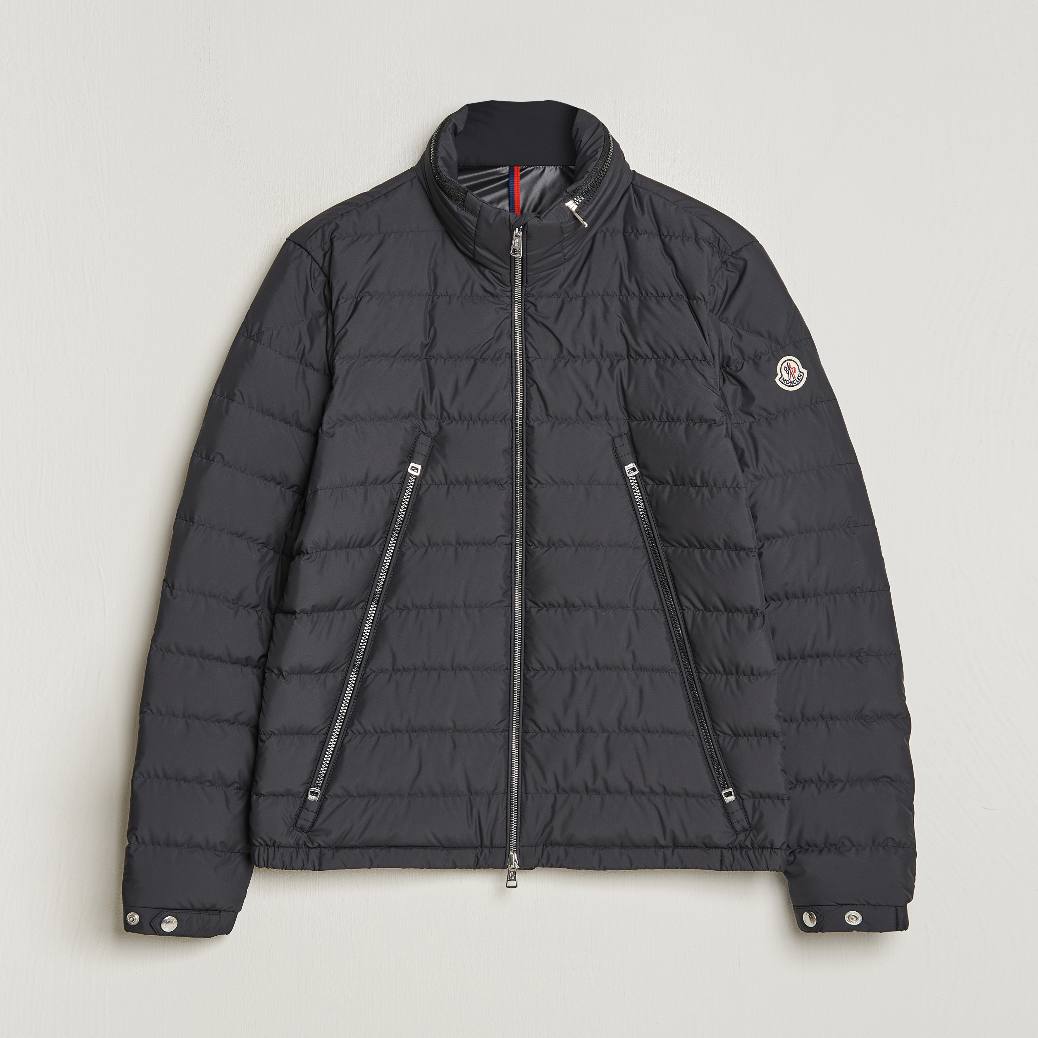 Moncler Alfit Down Jacket Black su CareOfCarl.it