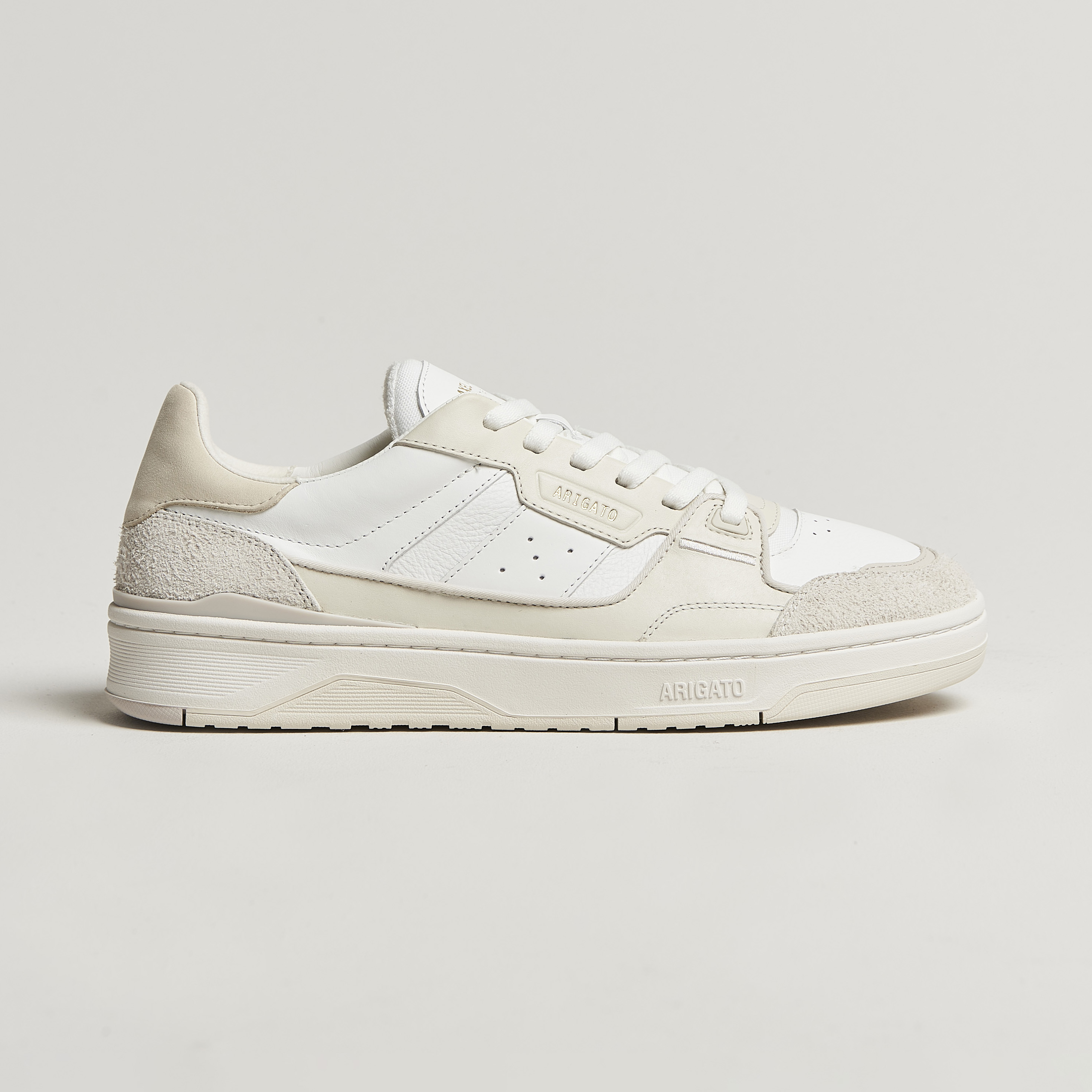 Axel Arigato Clay Sneaker Beige/White su CareOfCarl.it