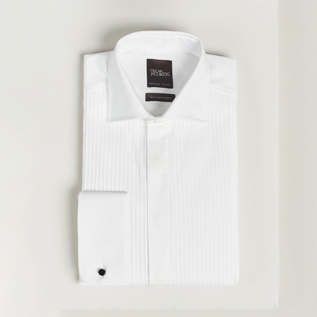 Oscar Jacobson Reg Fit Cut Away Tuxedo Double Cuff White su CareOfCarl.it
